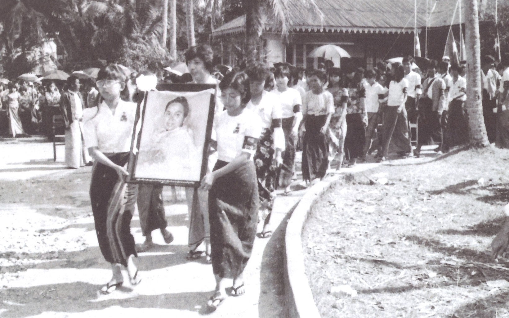 Daw Khin Kyi (1912-1988) – Biographien Projekt